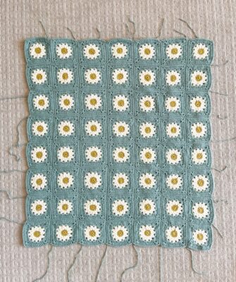 Baby Cozy Days Daisy Blanket - All About Ami