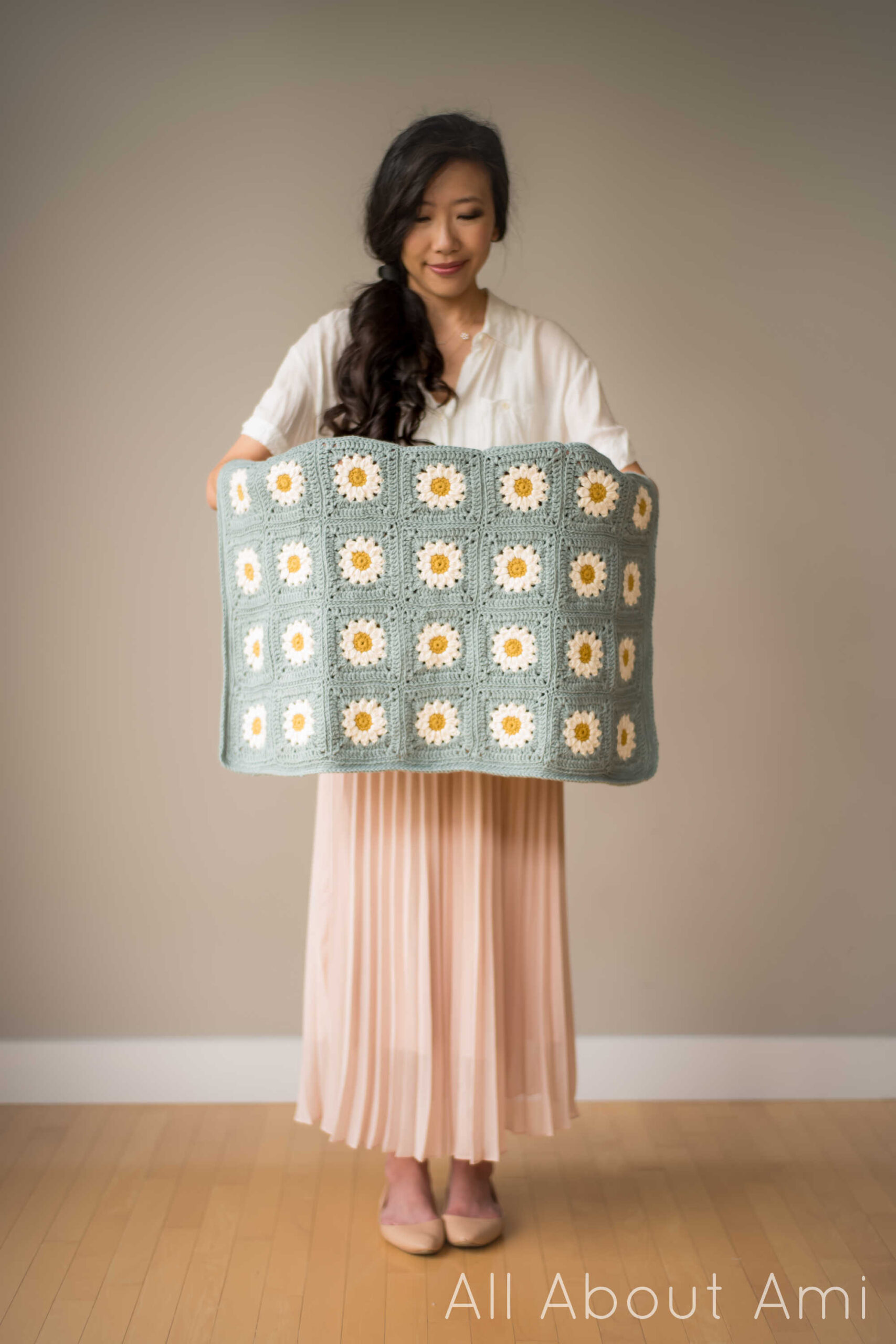 Baby Cozy Days Daisy Blanket - All About Ami