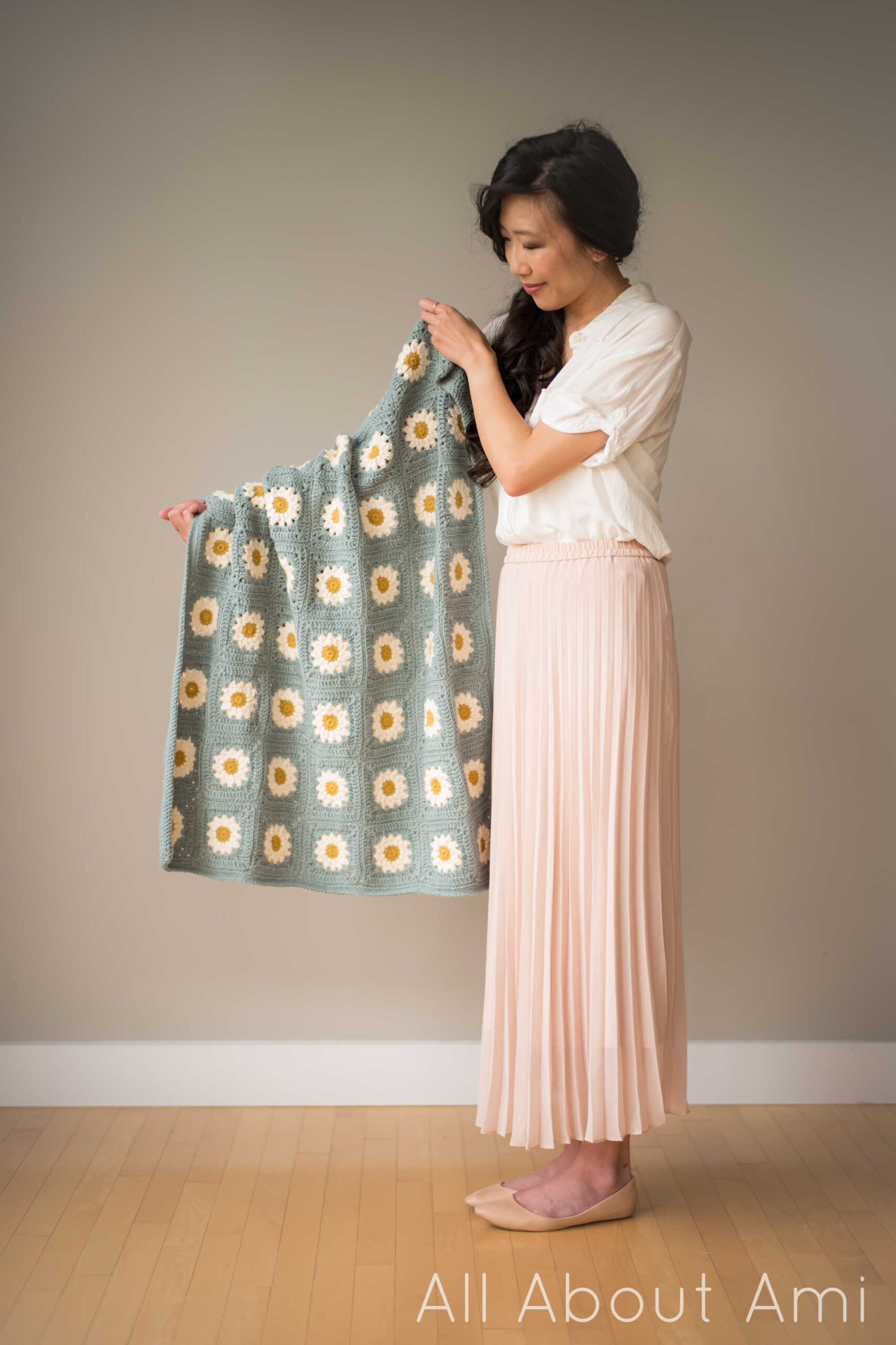 Baby Cozy Days Daisy Blanket - All About Ami